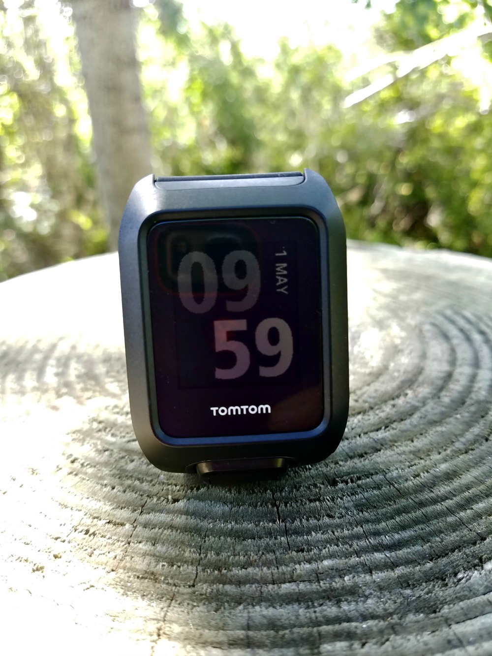 TomTom Adventurer GPS Outdoor Watch - Review - RELENTLESS FORWARD COMMOTION