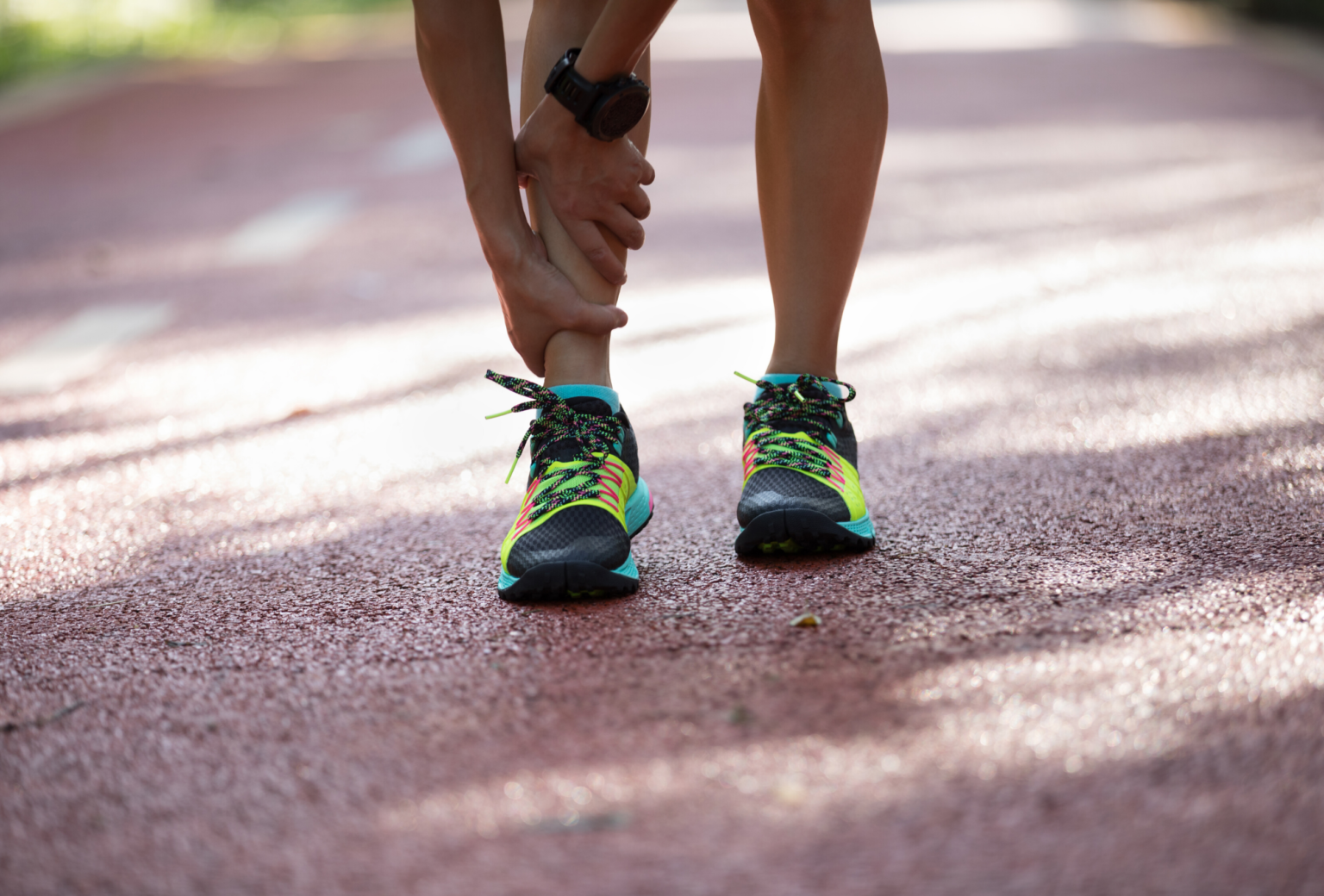 Running With Shin Pain: 10 Tips for Treatment and Prevention of Shin ...